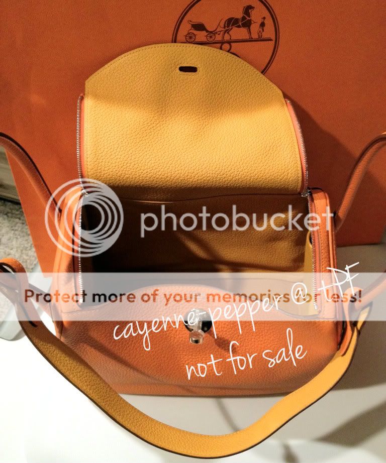 What's inside your Lindy? :) | Page 4 | PurseForum